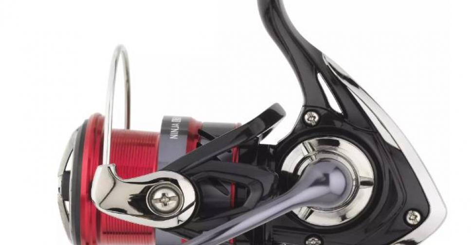 Daiwa 18 Ninja LT 3000-CXH: Price / Features / Sellers / Similar reels